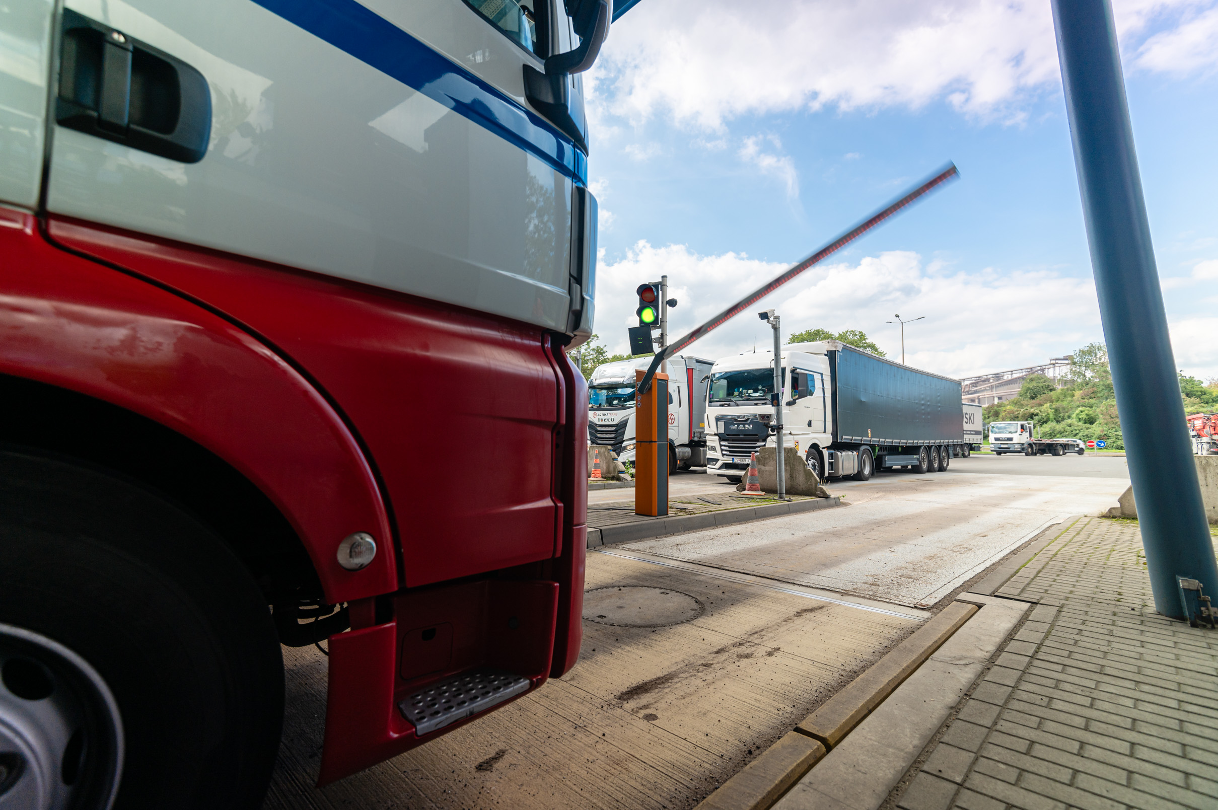 TRANSIT Atmospheric photos – Nedap Identification Systems